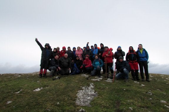 Ascenso de la A D Toloño a Beloki y Txameni | La Rioja